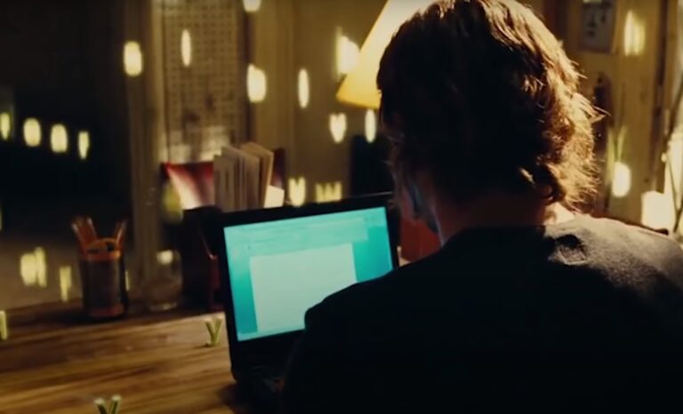 How to Introduce a Character in a Script: Crafting Memorable Entrances